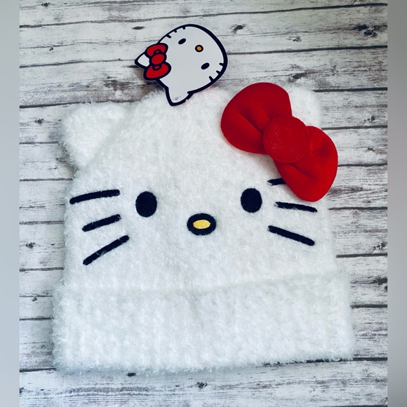 Hello Kitty | Accessories | Hello Kitty Super Soft Adult Fuzzy Beanie ...